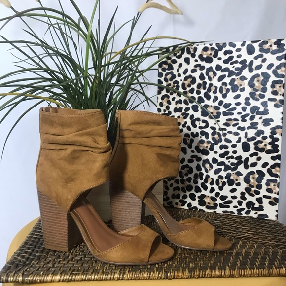 Indigo | Shoes | Indigo Rd Block Heels Sandals | Poshmark